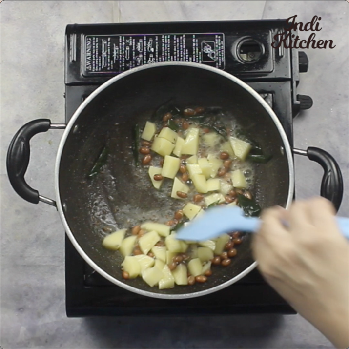 Healthy Kanda Batata Poha Recipe, Indian Breakfast